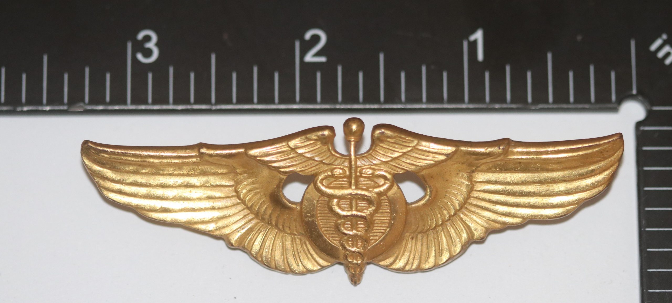 WW2 US ARMY AIR FORCE FLIGHT SURGEON WING GILT - Butlers Military & Vintage