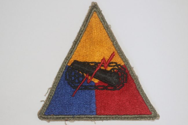 ORIGINAL WW2 ARMOURED FORCES CLOTH SHOULDER PATCH #2 USED - Butlers ...