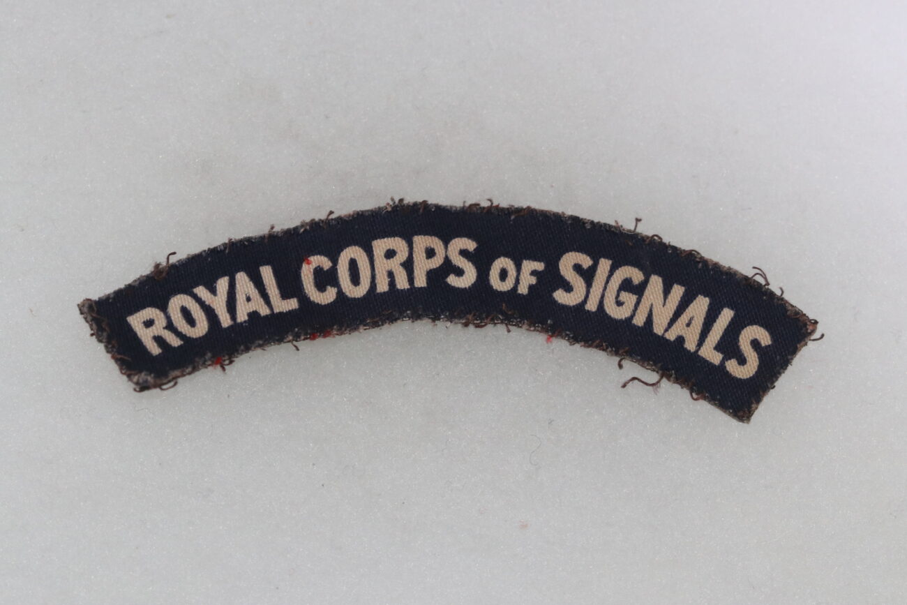 ORIGINAL BRITISH ARMY WW2 ROYAL CORPS OF SIGNALS PRINTED CLOTH SHOULDER ...