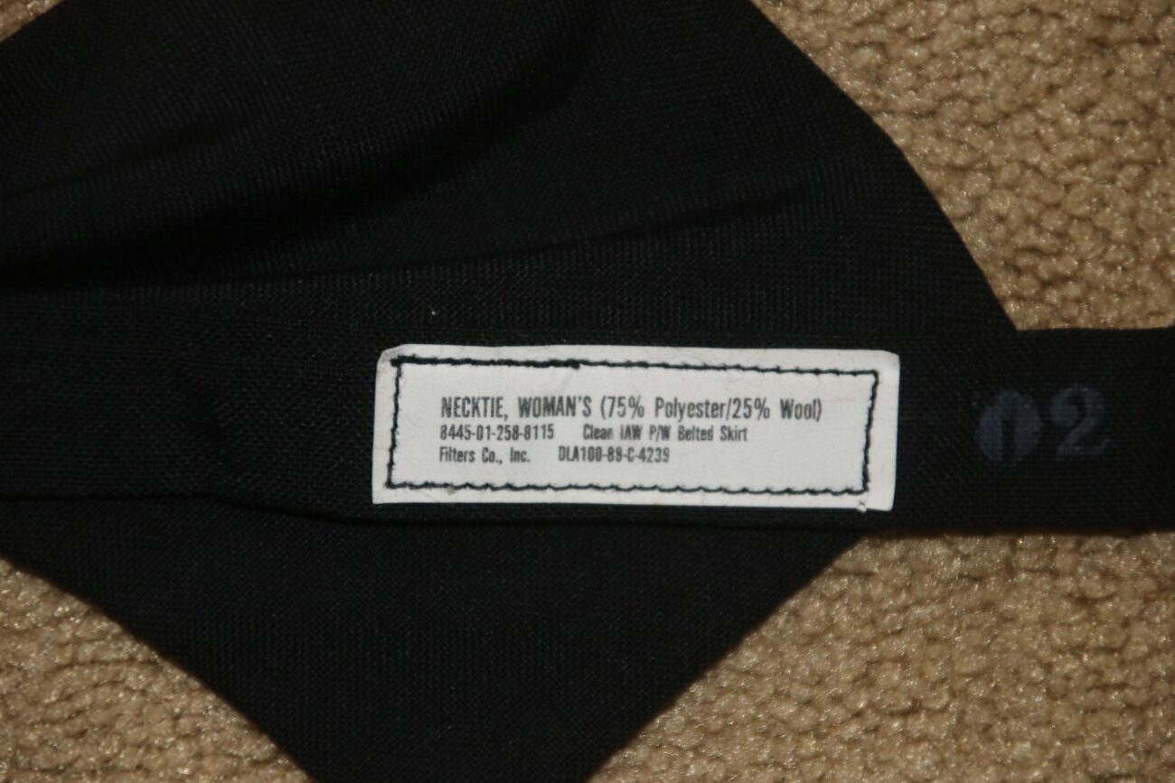 CURRENT US NAVY FEMALE UNIFORM NECK TIE BLACK (WAVES) - Butlers ...