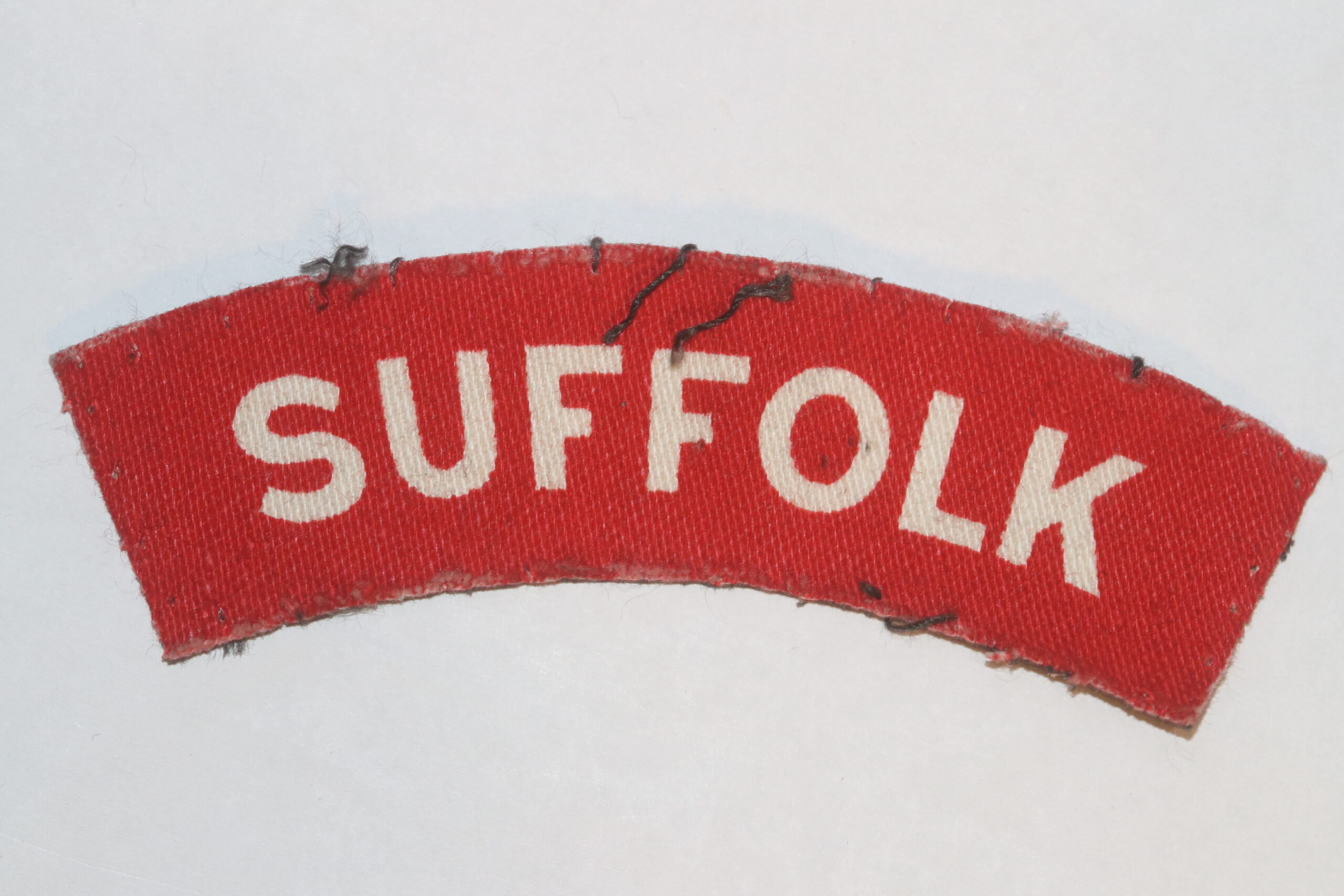 ORIGINAL WW2 BRITISH ARMY PRINTED SHOULDER TITLE SUFFOLK REGIMENT ...